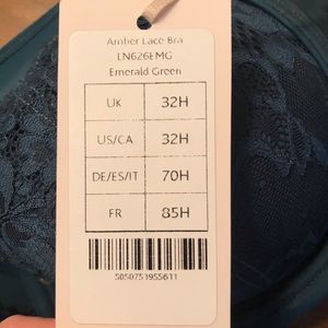 Bravissimo | Intimates & Sleepwear | Nwt Plunge Bra Bravissimo Moulded ...